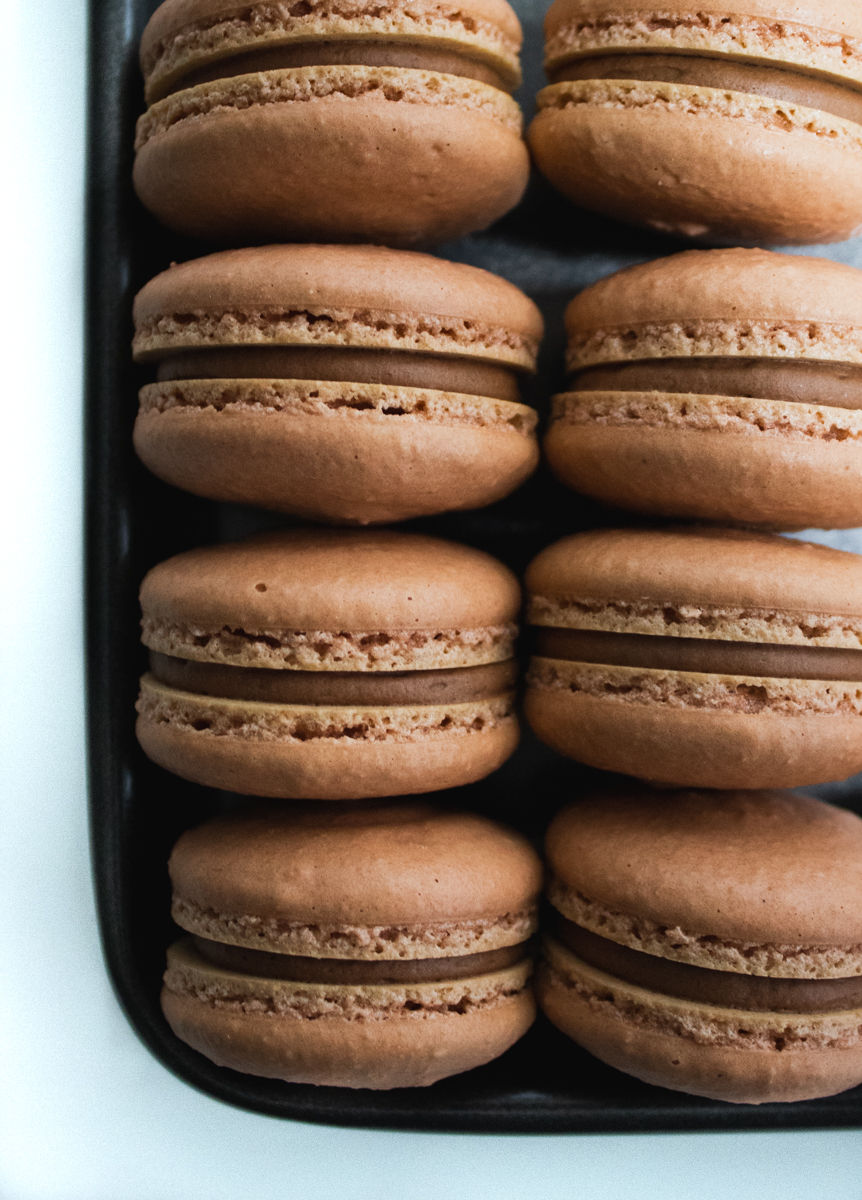 Mocha Macarons Cookies Recipe - Queenie Bakery